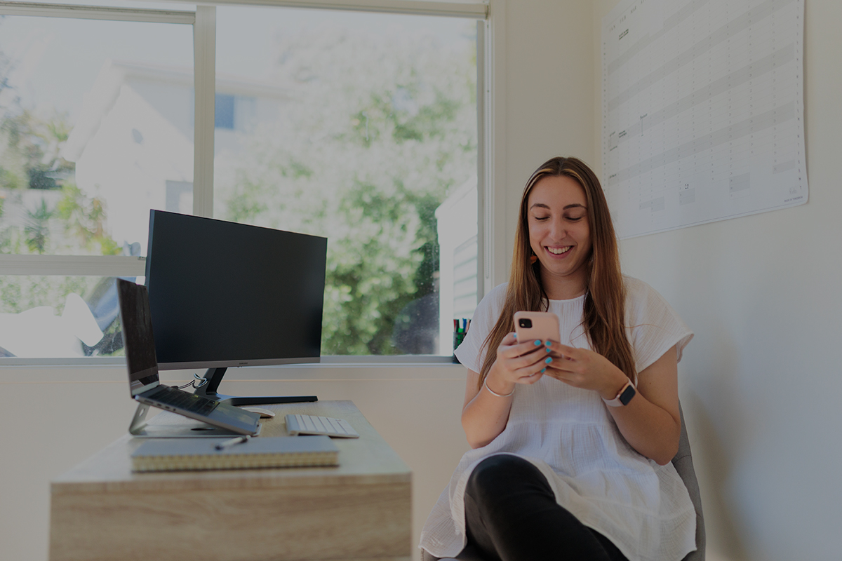 Hnry | Get in touch with the team - Never think about tax again